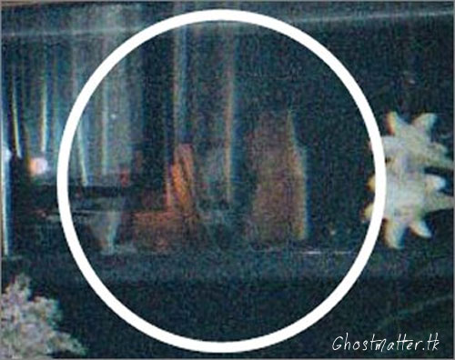 Ghost Face | Alien Face In Window | Sad Screaming Ghost Head | Ghost Bhoot