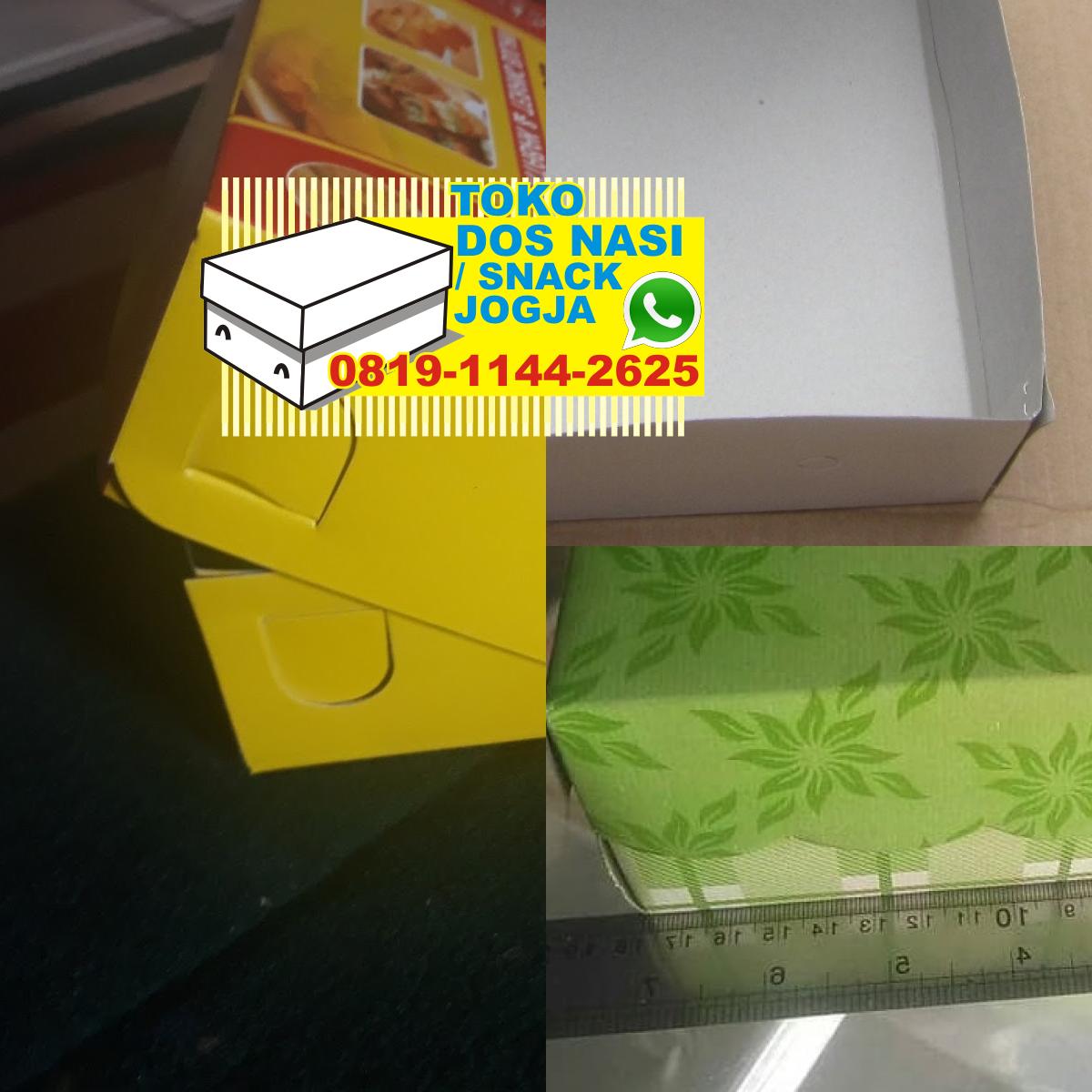 Tumpukan Kotak Snack