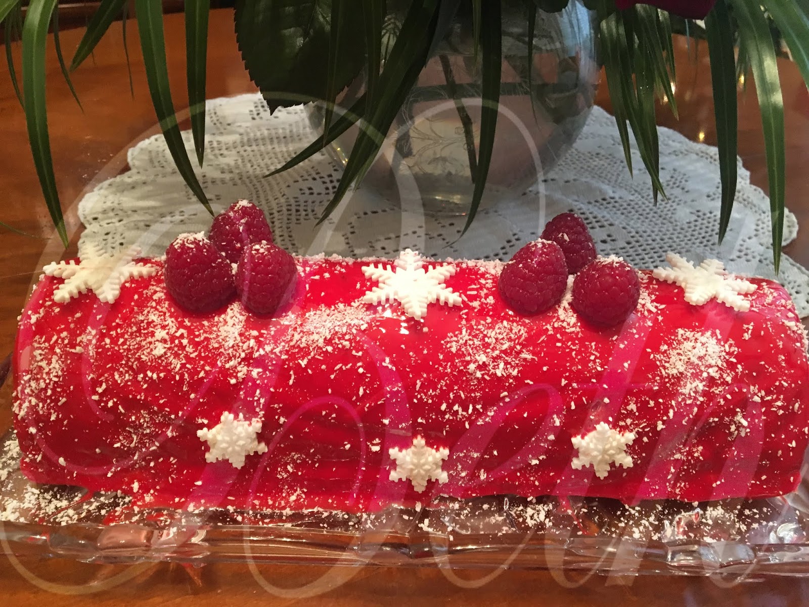 .: Bûche aux Fruits Rouge, Crème Lemon Curd et Son Miroir Rouge ...