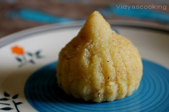Coconut and Mawa Modak Recipe