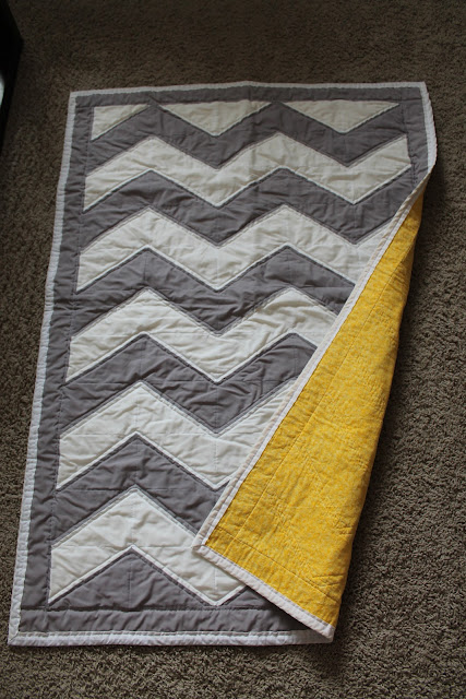 Jane's Girl Designs: Chevron Quilt Tutorial