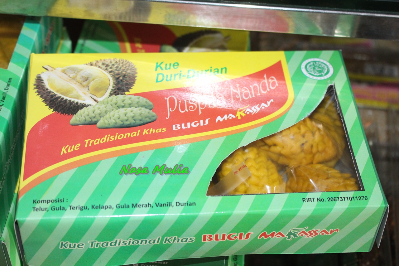 warna warni hidupku..............: Futry Bakery, Maros