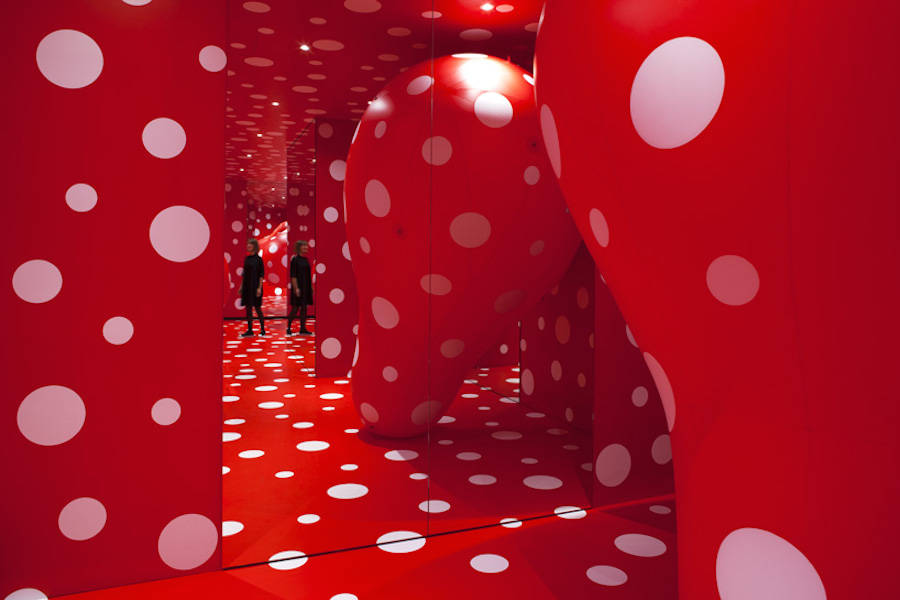 Infinity Dots Obsession por Yayoi Kusama