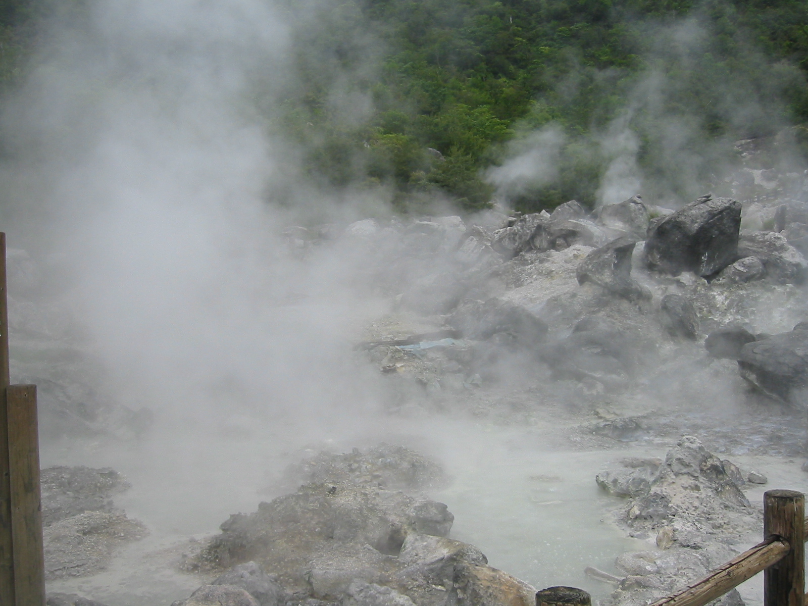 Everything Japan: Unzen Onsen (雲仙温泉)
