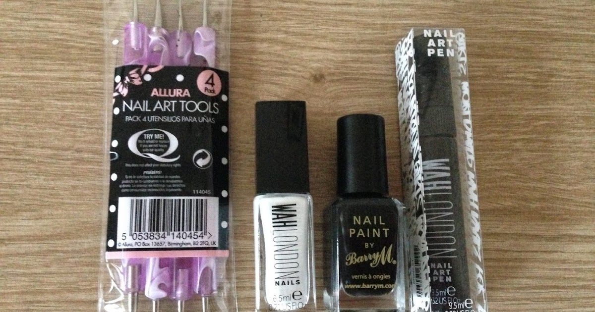 Easy Halloween Nail Art Number 4 - Ghostly Nails | Mammaful Zo: Beauty ...