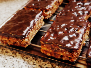 RECETAS DE CHOCOLATE: Turrón de Quaker ( avena )y chocolate