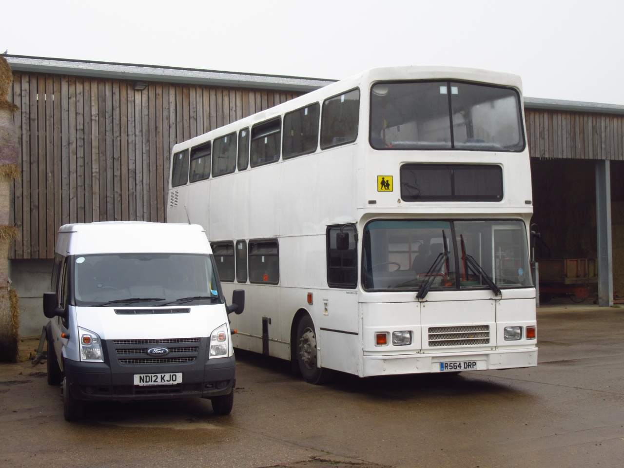 East Norfolk (& East Suffolk) Bus Blog: Down on the Farm