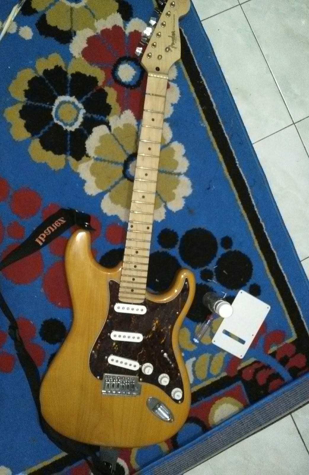 Mas-Rudy: CARA MEMBUAT STUDIO REKAMAN MUSIK GITAR SEDERHANA DENGAN ALAT ...