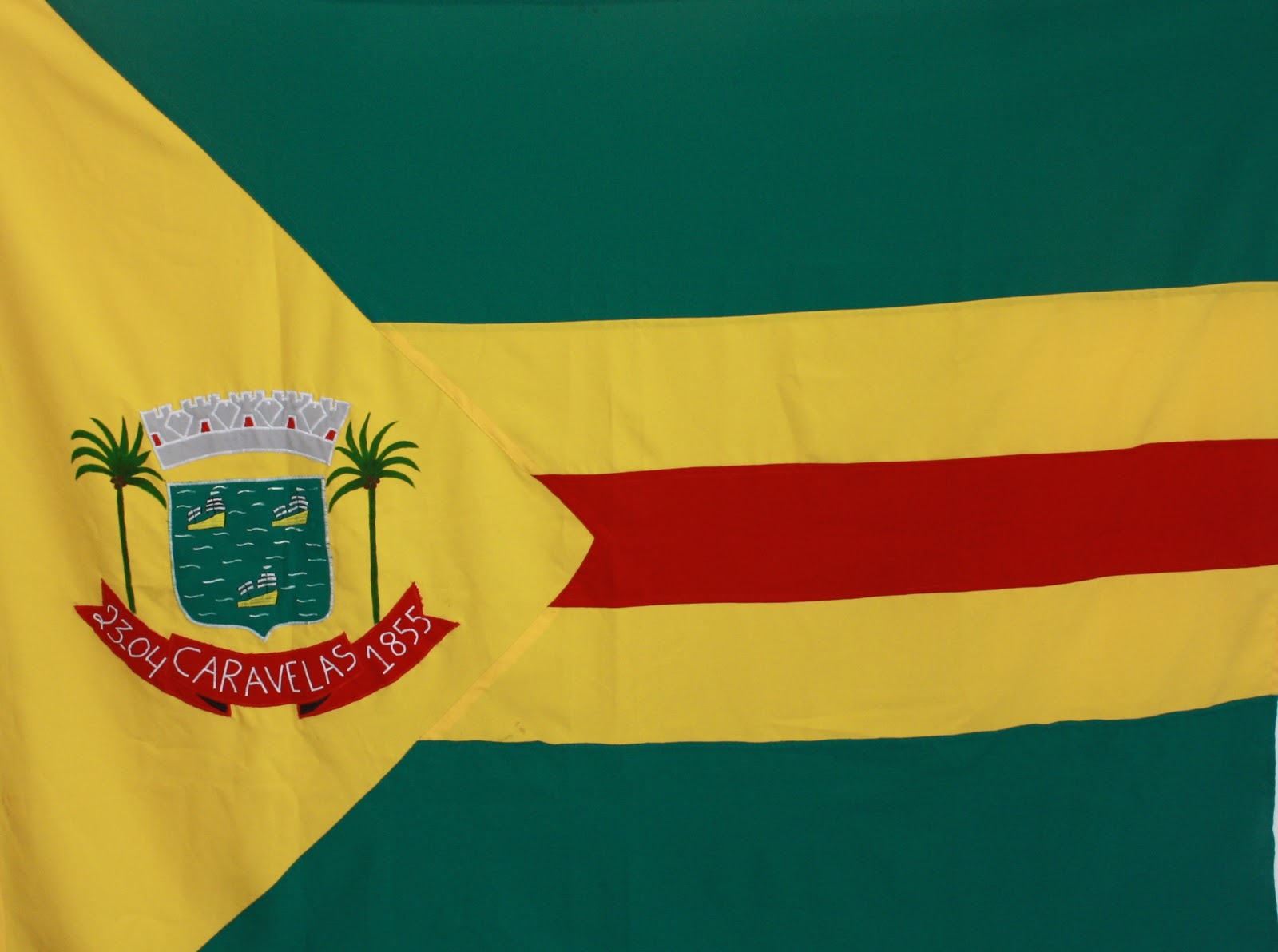 FUNDAÇÃO PROFESSOR RALILE: CARAVELAS (a história)