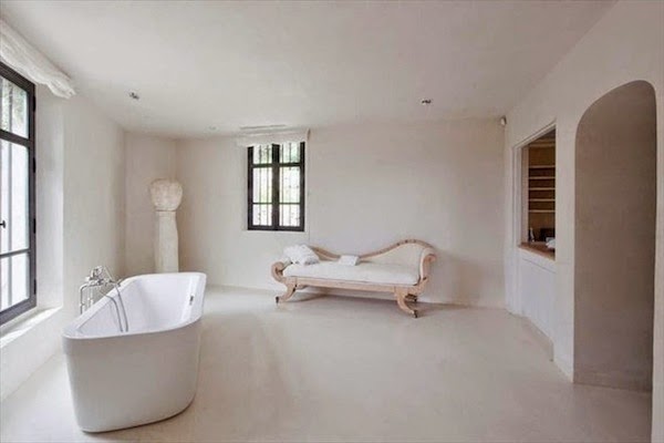 Celebrity Homes: Pablo Picasso /Mougins, Provence/