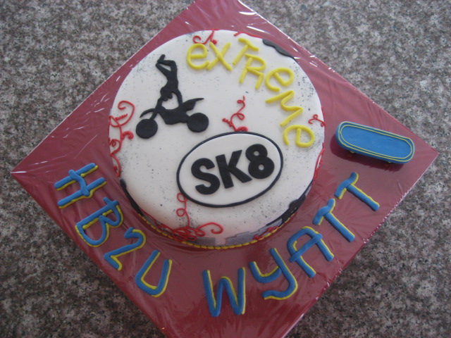 BeNi Cakes: Extreme Sports Birthday Cake