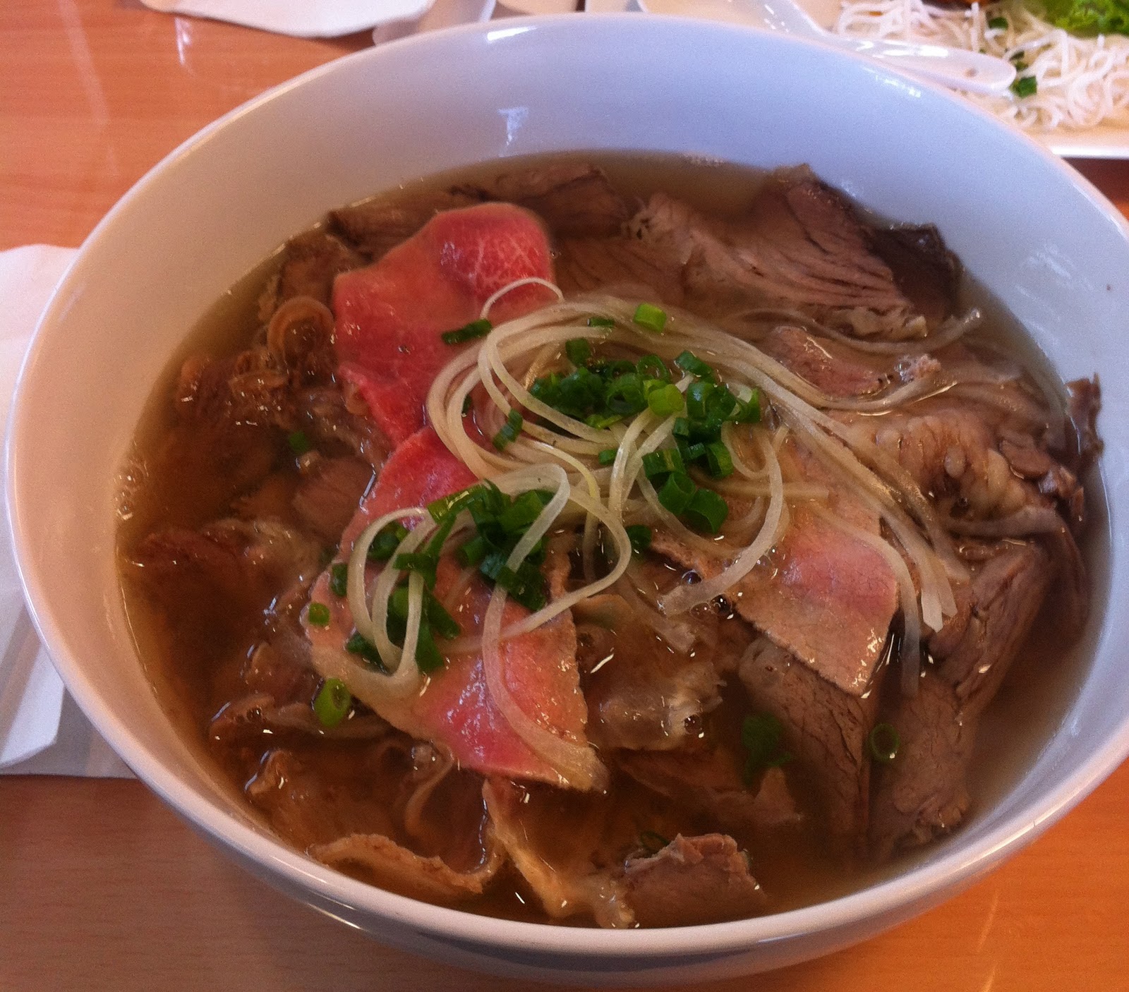 GREAT EATS HAWAII: MAMA PHO AUTHENTIC VIETNAMESE CUISINE - AINA HAINA