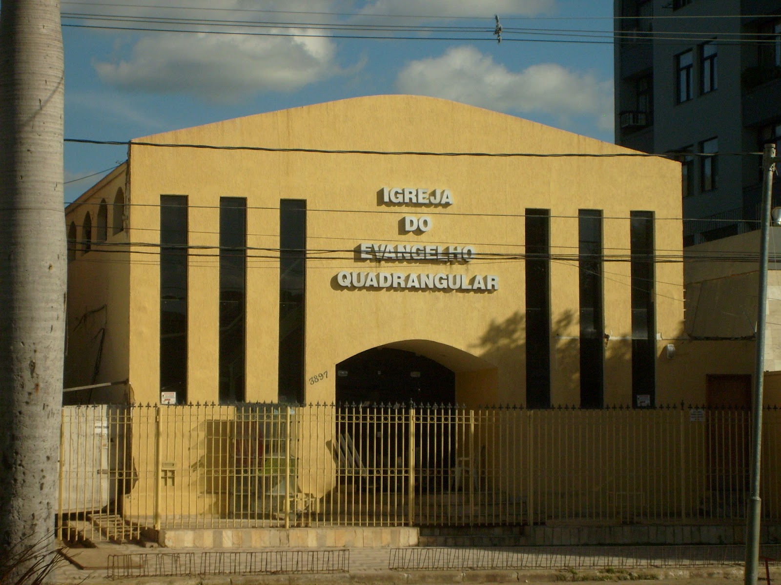 Igreja Quadrangular é Pentecostal - LIBRAIN