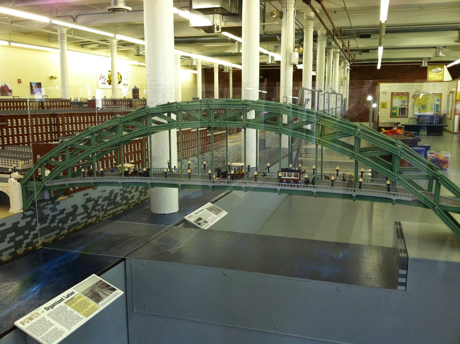 Nutfield Genealogy: The Manchester Millyard ... the Biggest Permanent ...