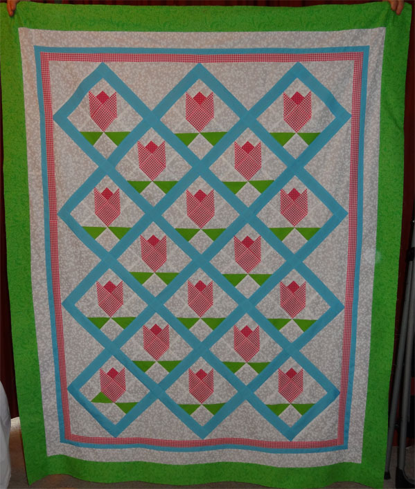 I Quilt, Therefore I Am: Quilt 48: Tulip Garden II - DONE!