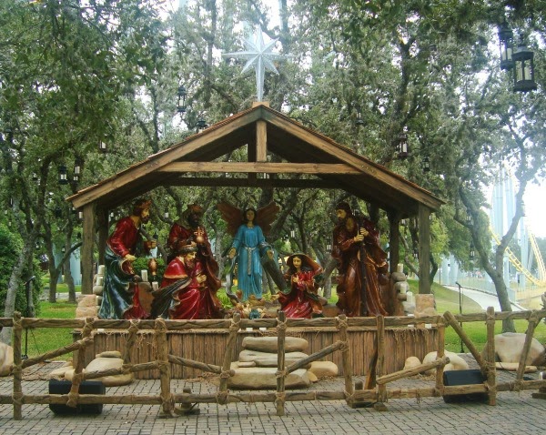 There's Magic Out There: Seaworld Christmas Celebration 2013