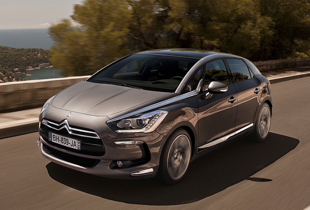 ENSAIO: Citroën DS5 1.6 e-HDi/110 cv - COCKPIT AUTOMÓVEL