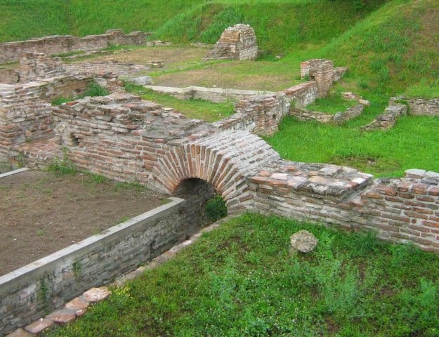 Byzantine Military: The Siege of Sirmium and The Invasion of the Avars