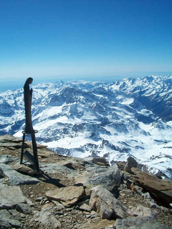 Alpinline : Punta Giordani- Piramide Vincent