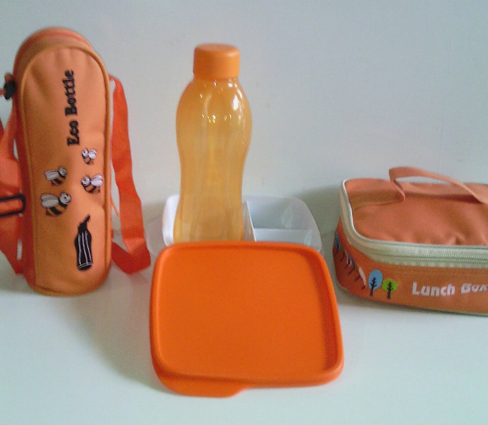 Paket Wadah Bekal - Lunch Box Set Tupperware | Perlengkapan Makan ...