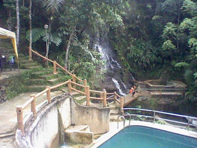 Hot Salad: Trip to Seagull Mountain Resort in BUDA