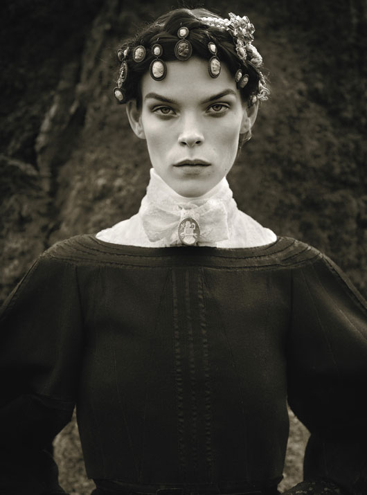 real life is elsewhere: a modern proposal