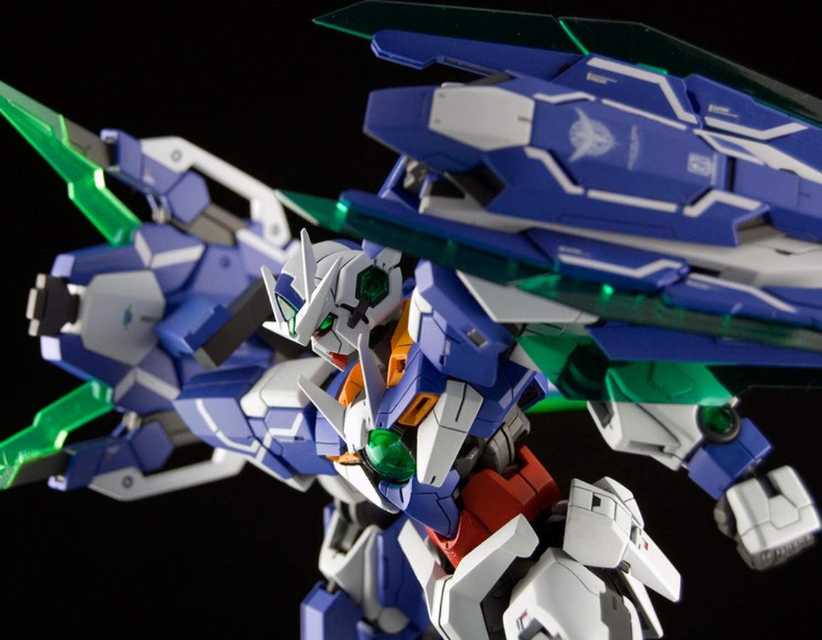 Custom Build: RG 1/144 00 Quanta + GN Sword IV Full Saber