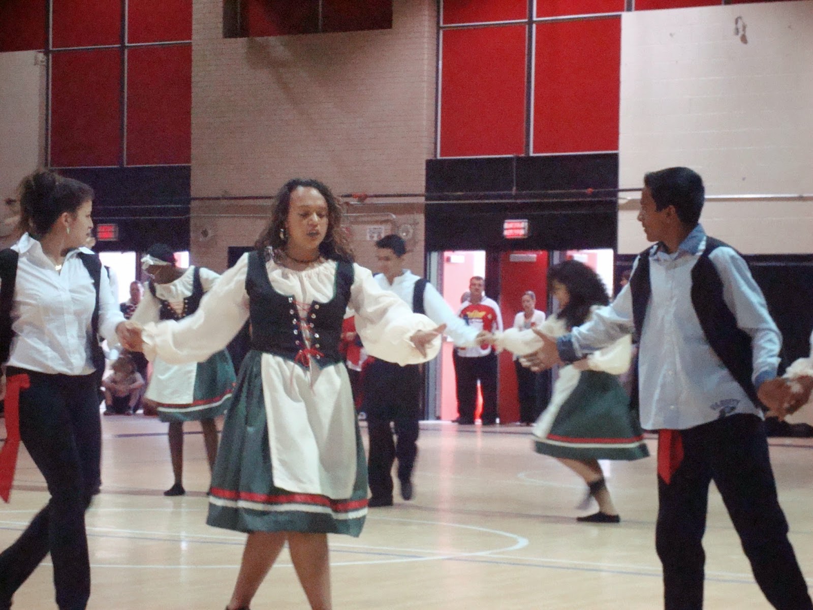 The Italian Tarantella Costumes: 4 Years Later