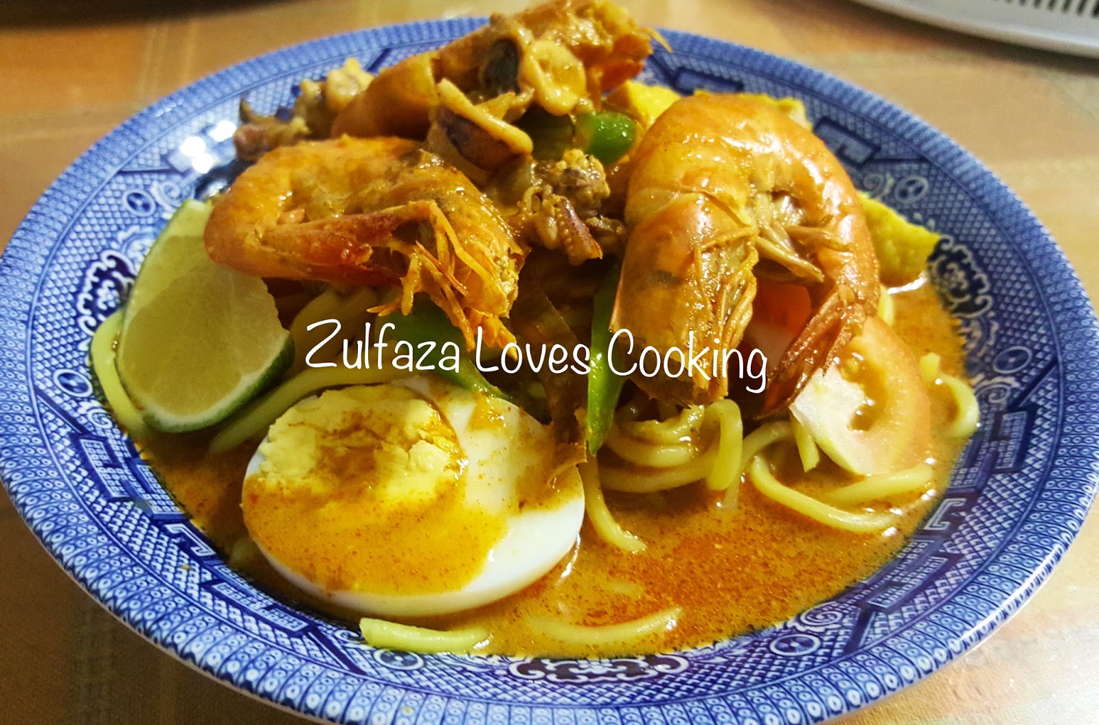 ZULFAZA LOVES COOKING: Mee kari makcu sedap banget