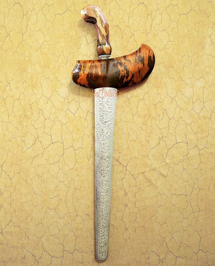 Tuah Kayu Timoho Sebagai Rongko Keris - Keris Ageman