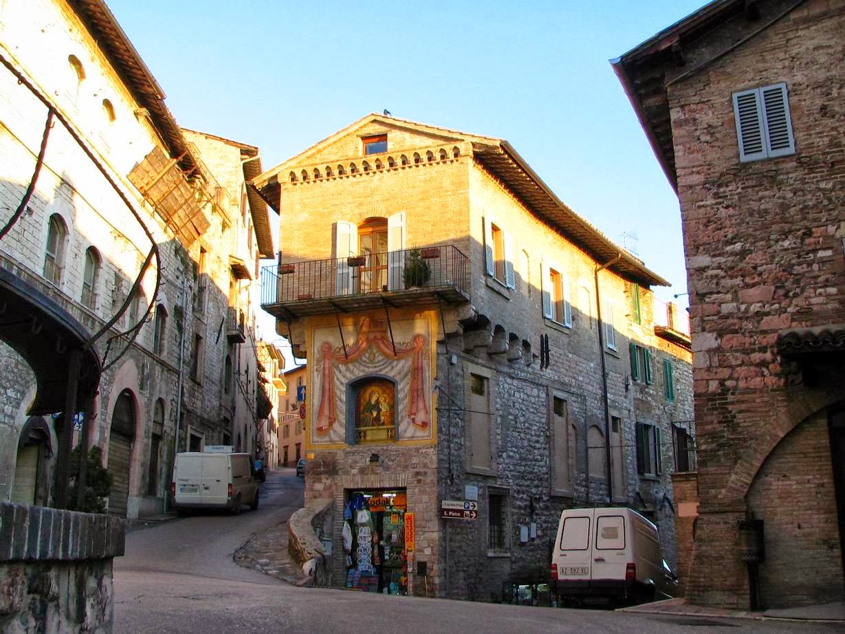 Paseando las maletas: Viaje a Italia - Asís