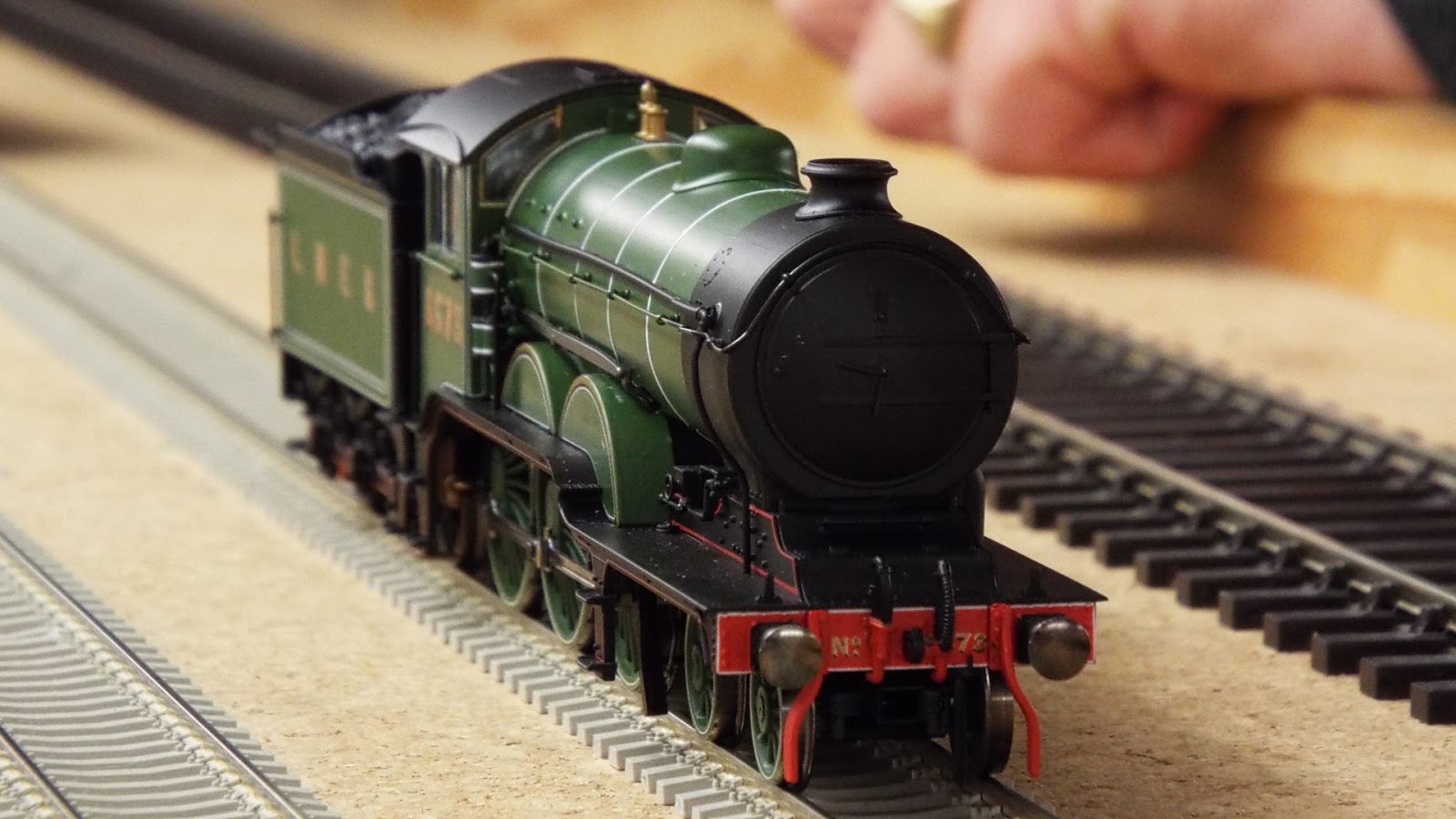 THE BRITISH RAILWAY STORIES LTD: "Hornby's new B12: the wandering 1500 ...
