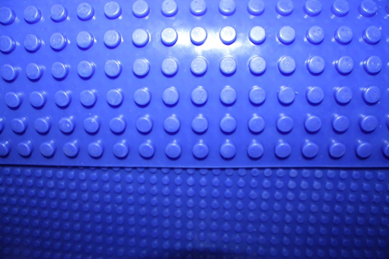 Quick Reviews: Blue Lego and Lego Duplo Compatible Baseplate Mat