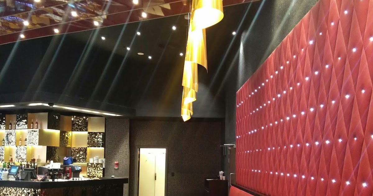 VOX Gold Gives New Meaning to “Dinner and A Show”