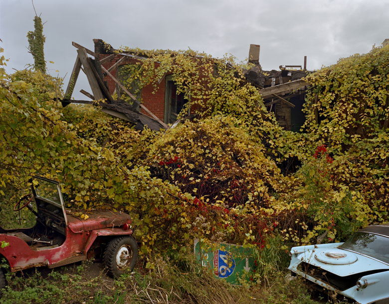 Innova: Detroit Photography by Andrew Moore (13 Photos)