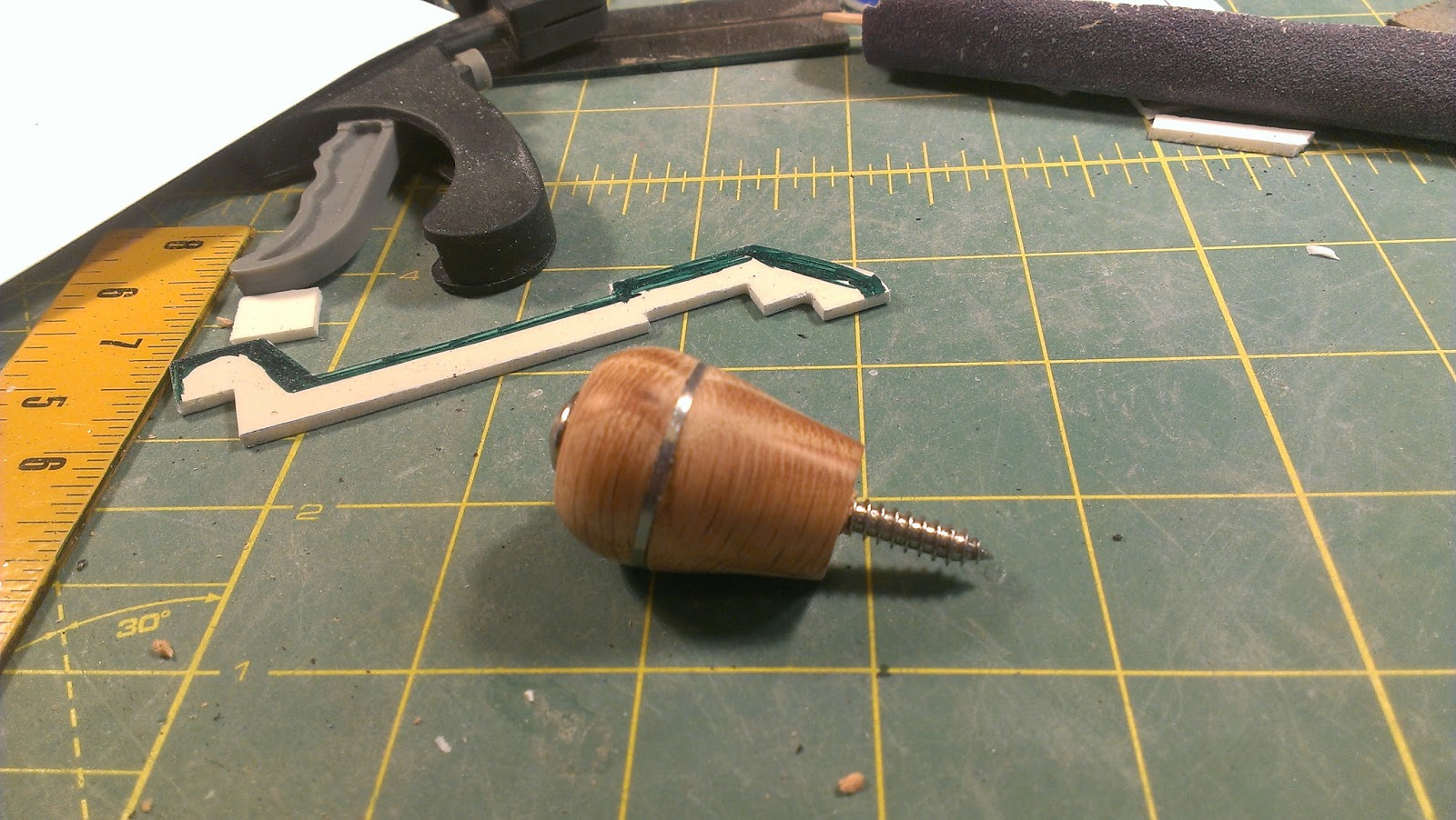 Weaselhammer Props: Bioshock Infinite Triple R repeater machine gun build