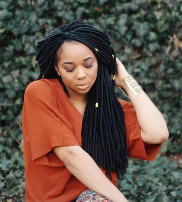 6 WAYS TO STYLE YOUR FAUX LOCKS - fashionly