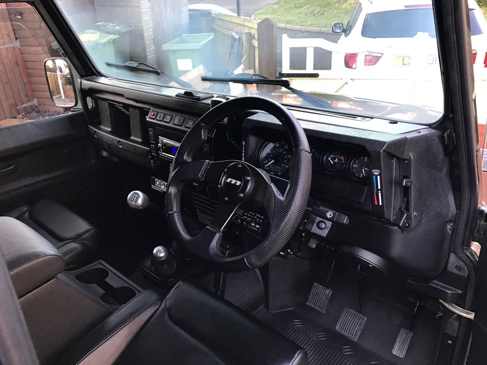 Landrover Defender: Land Rover Defender TD5 2001 (Massive Spec) 64000 ...