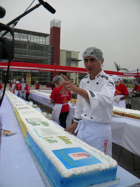 BUENOS AIRES NOTICIAS: RECORD GUINNESS! la torta mas grande del mundo