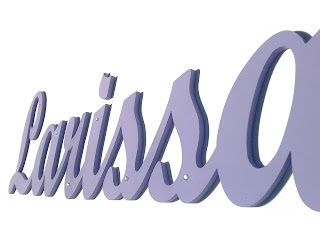 Colorê Ateliê - Placas e letras em MDF: Nome Larissa