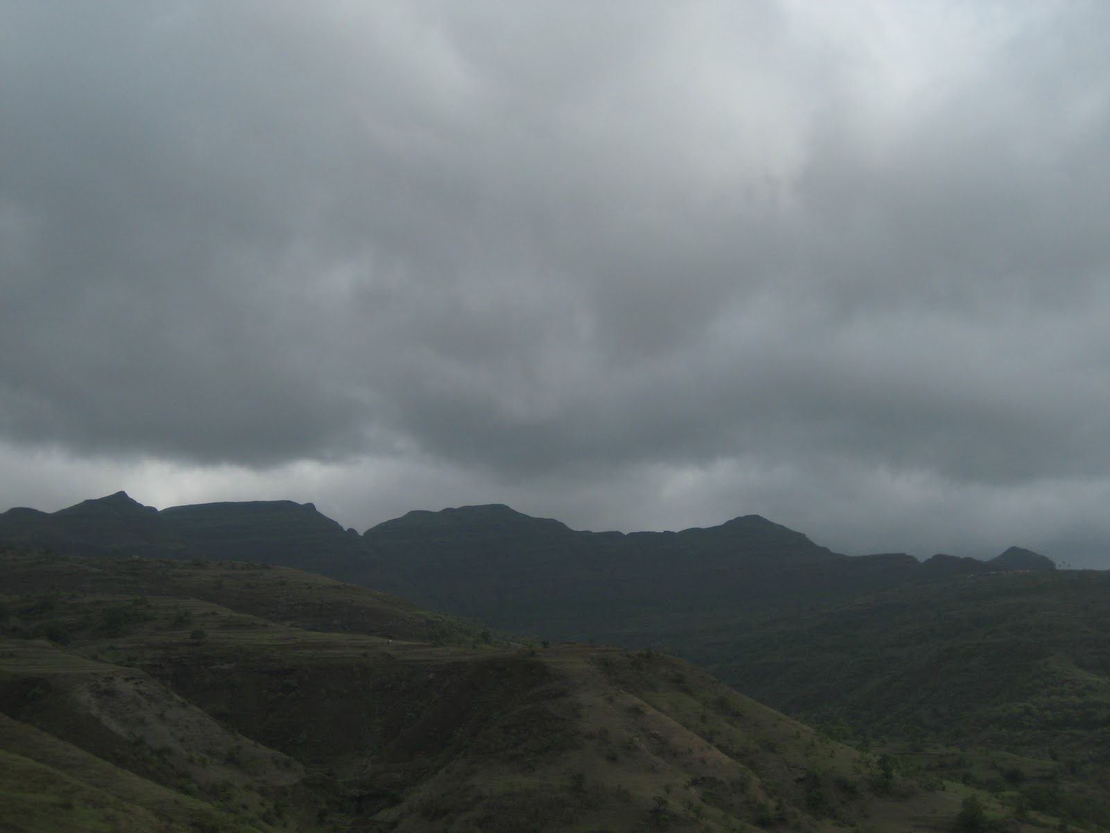 On the Edge of Sahyadris: Patta fort Vishramgad