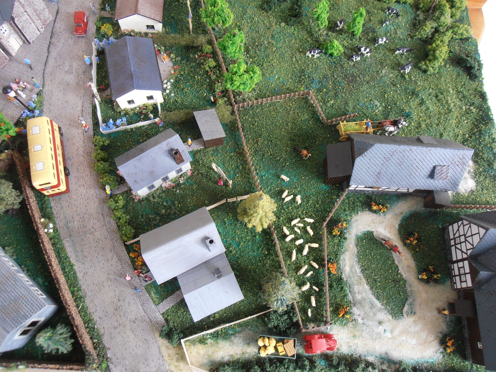 dolls houses and minis: My Miniature Village in N Scale