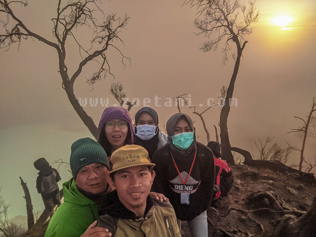 Sunan Ibu Sunrise Point, Menikmati Kawah Putih dari Sudut Berbeda ...
