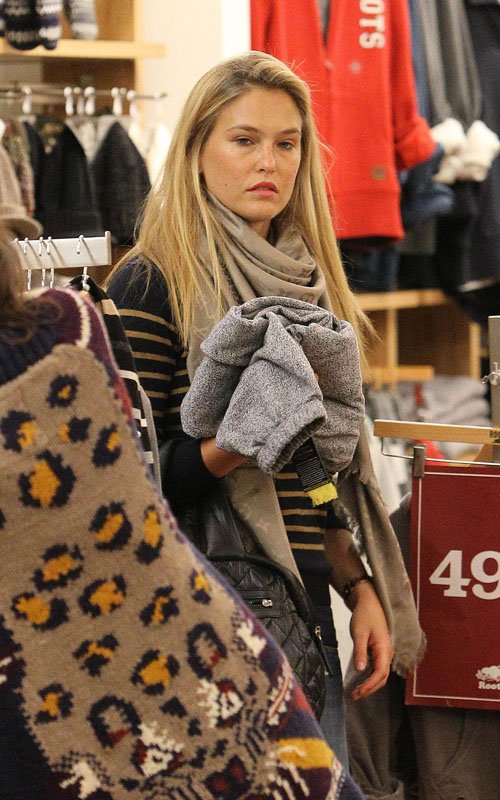 Top 10 Pictures of Bar Refaeli Without Makeup | Styles At Life