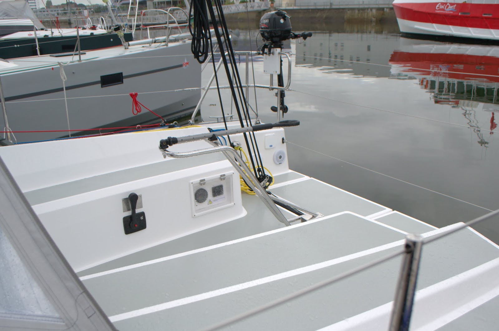 RM890 présenté par ADN: Nouveau RM 890 des chantiers FORA MARINE ...