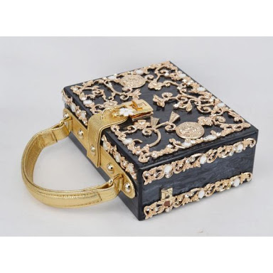 How To Rock A Box Clutch Purse | Bola Esho's Blog