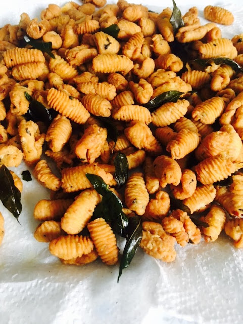 Resepi Kuih Siput Yang Sedap, Rangup dan Berempah Dengan Sukatan Cawan