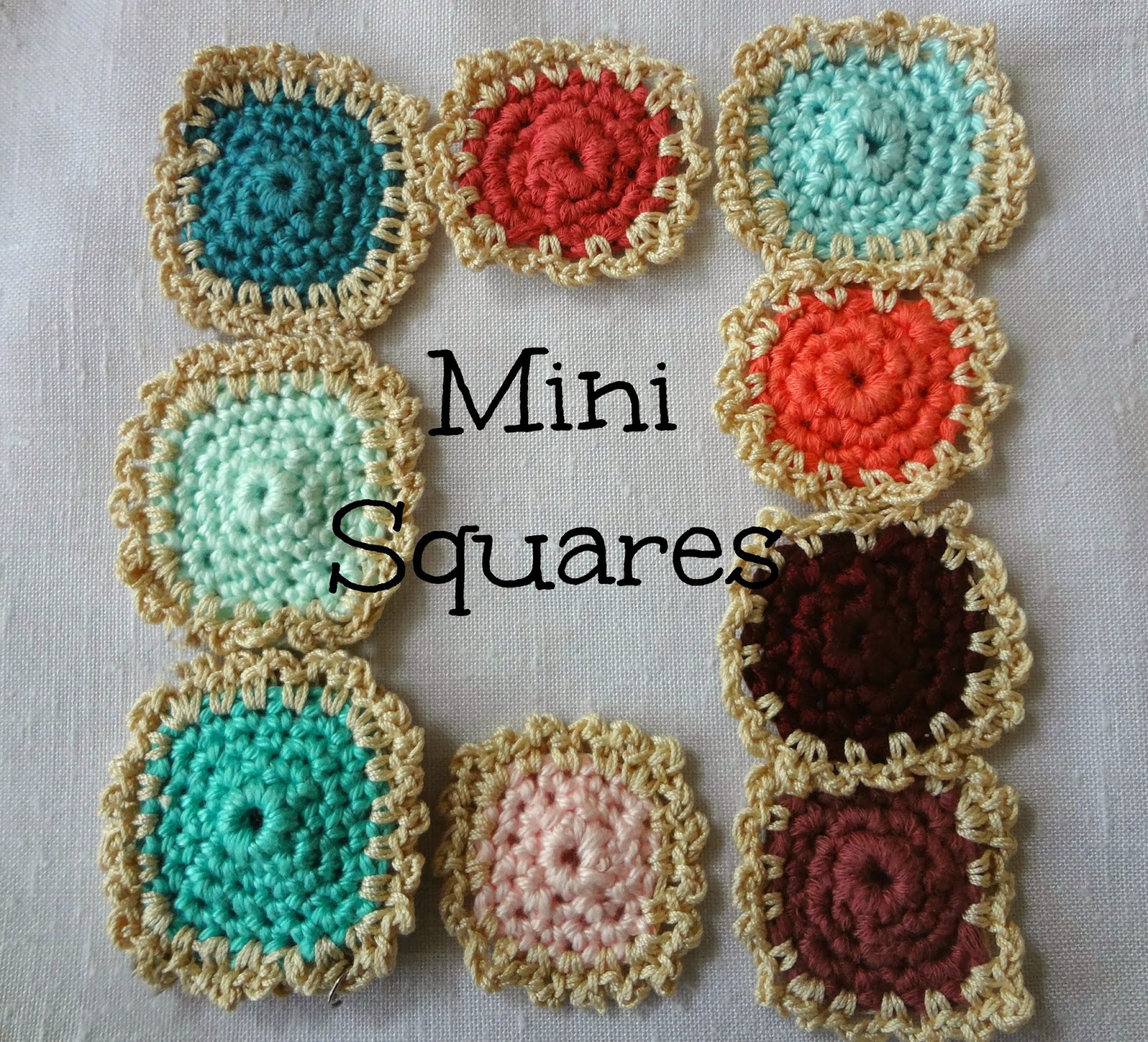 Little Treasures: Mini Squares - free tutorial