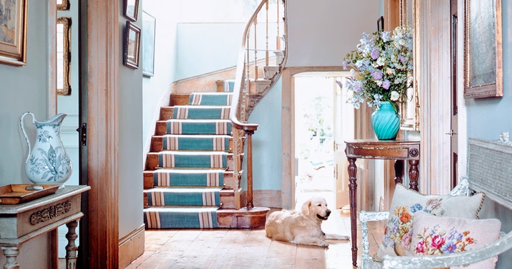 Decor Inspiration: English Elegance “A Queen-Anne Charmer”, London ...