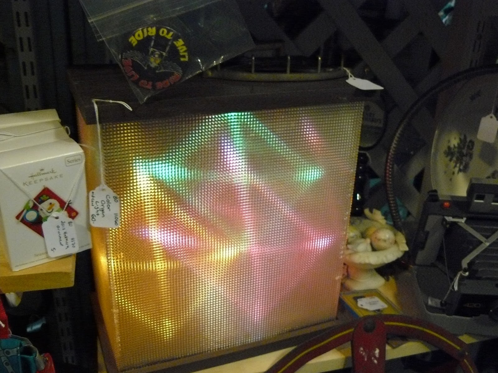 SCRANBERRY COOP : Vintage Electric Colored Organ Light, Groovy Disco